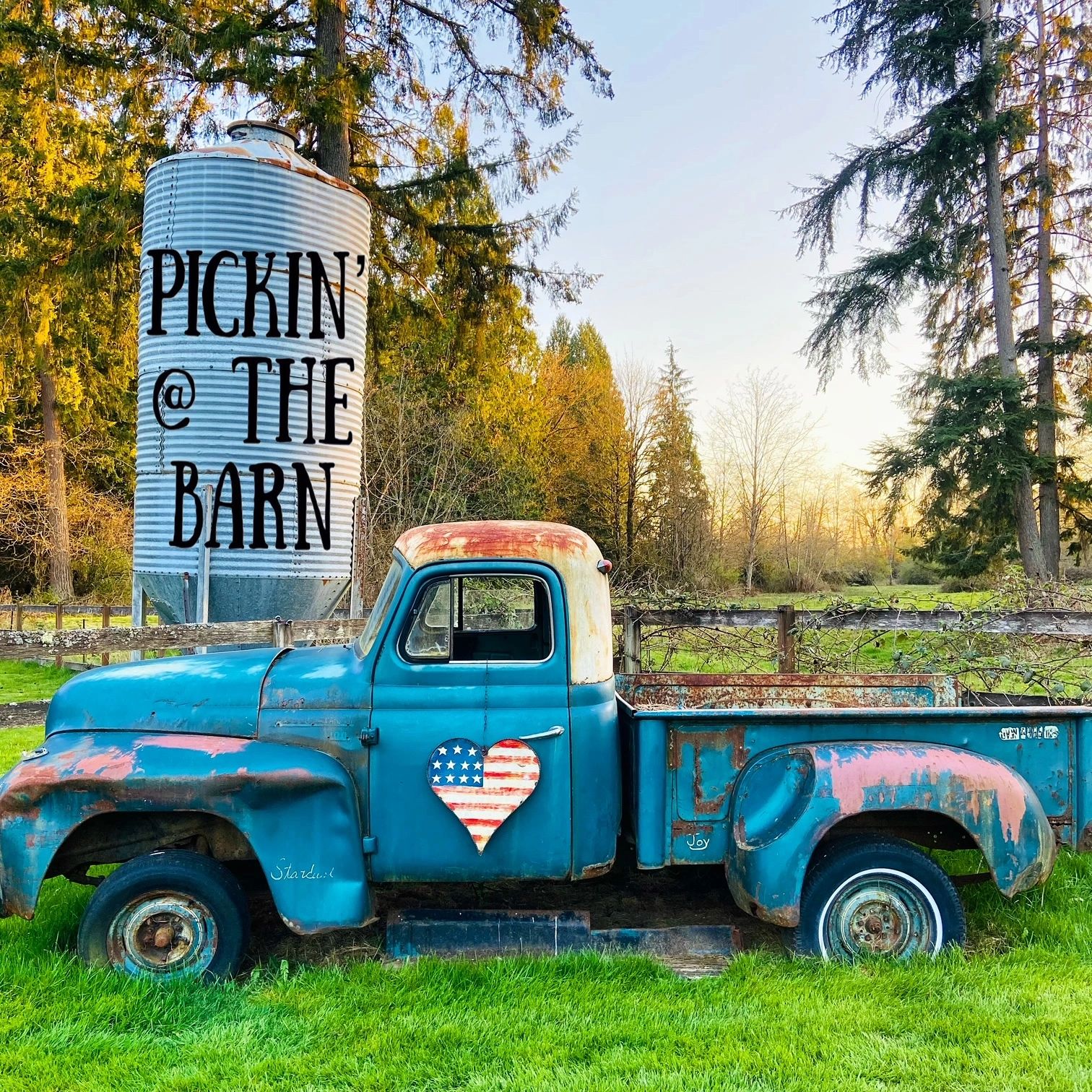 About | Pickin' @ the Barn